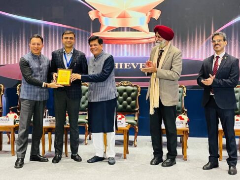 Uttar Pradesh Secures "Achiever" Status in LEADS 2024 Rankings for the ...