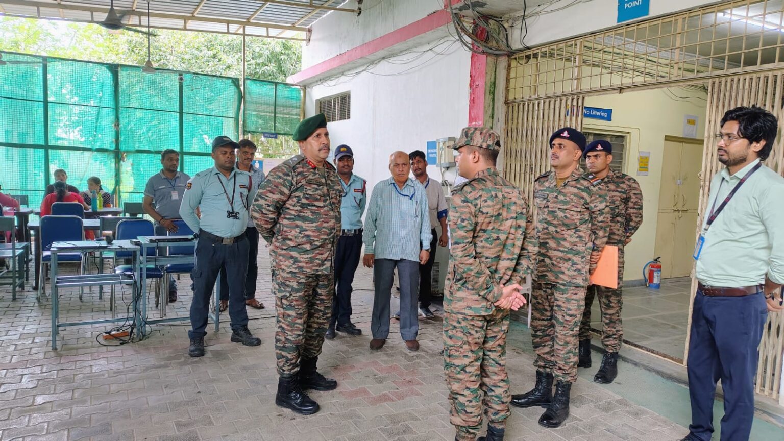 Major General Manoj Tiwari Inspects Online CEE Centres for Agniveer ...